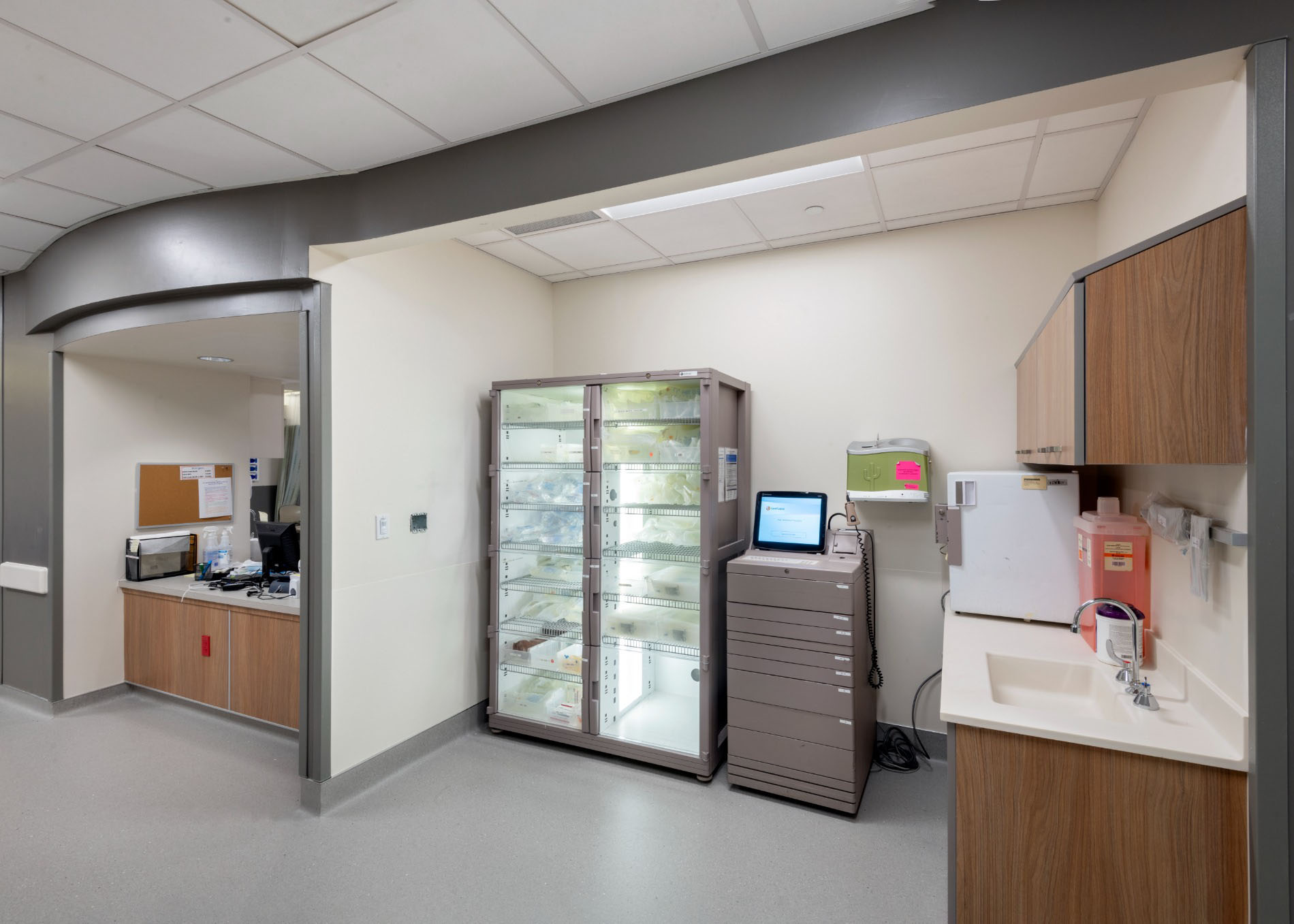 Ascension St. Vincent Indianapolis IR Lab - MKM architecture + design