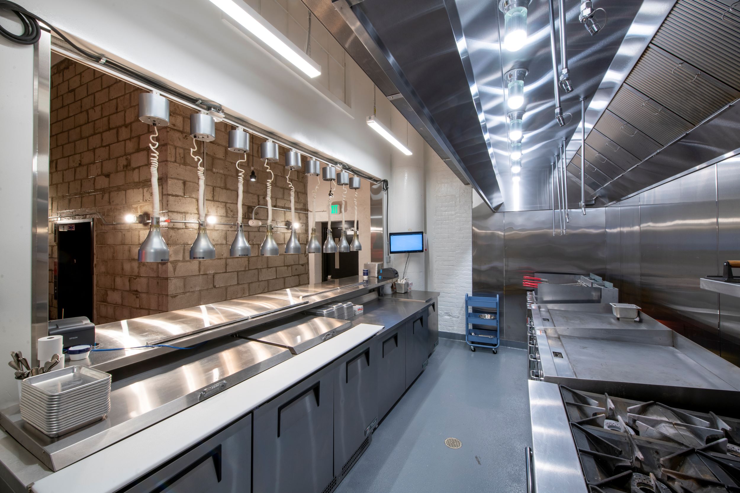 Landing Beer Company - MKM architecture + design